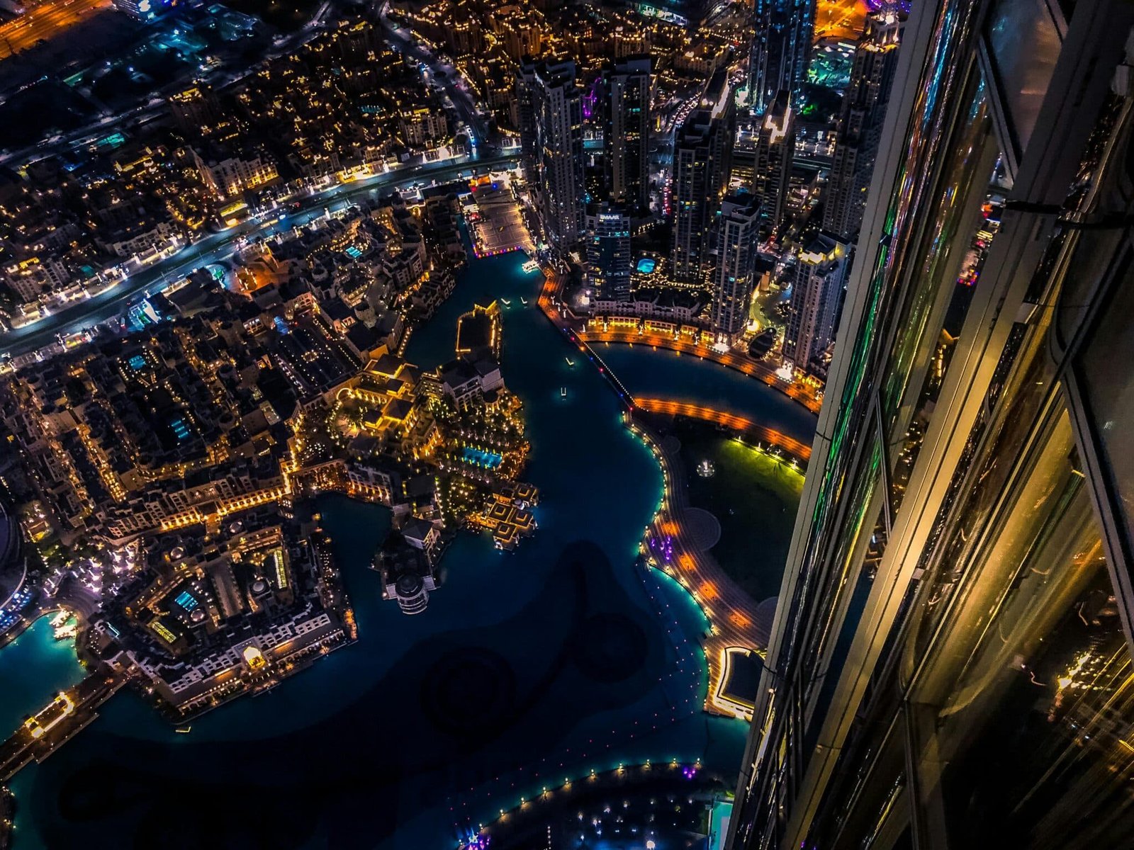 Getting Around Dubai: Practical Tips for Exploring the City - Pure Travel