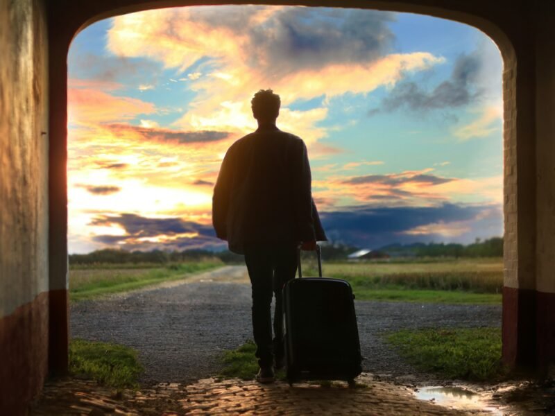 How Do Travel Agents Get Paid: Exploring the Revenue Streams - Pure Travel